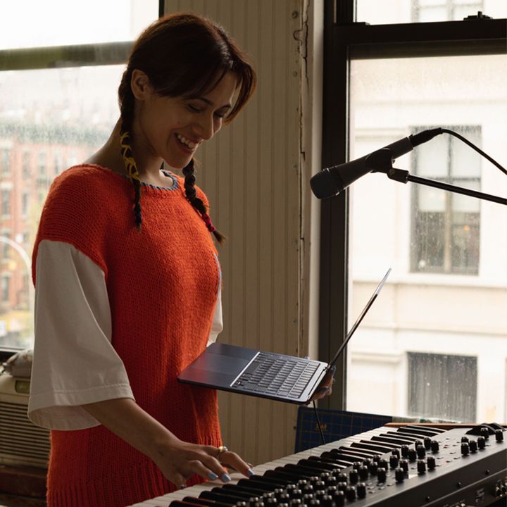 Apple MacBook Air 13" M2 8GB/256GB Space Grey ნოუთბუქი - Extra.ge